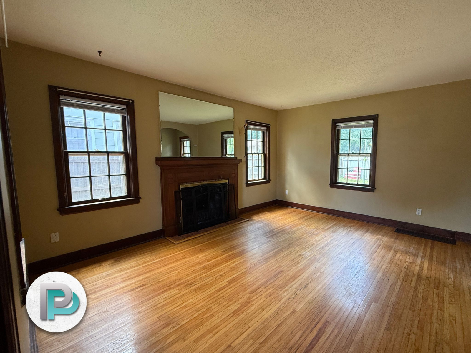 House For Rent - 1312 S Massachusetts Ave - $1250